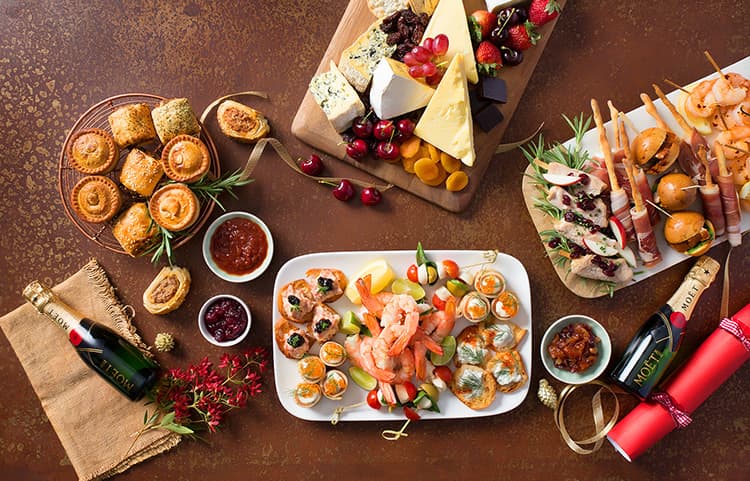 How to celebrate staff Christmas on a budget | EatFirst Blog