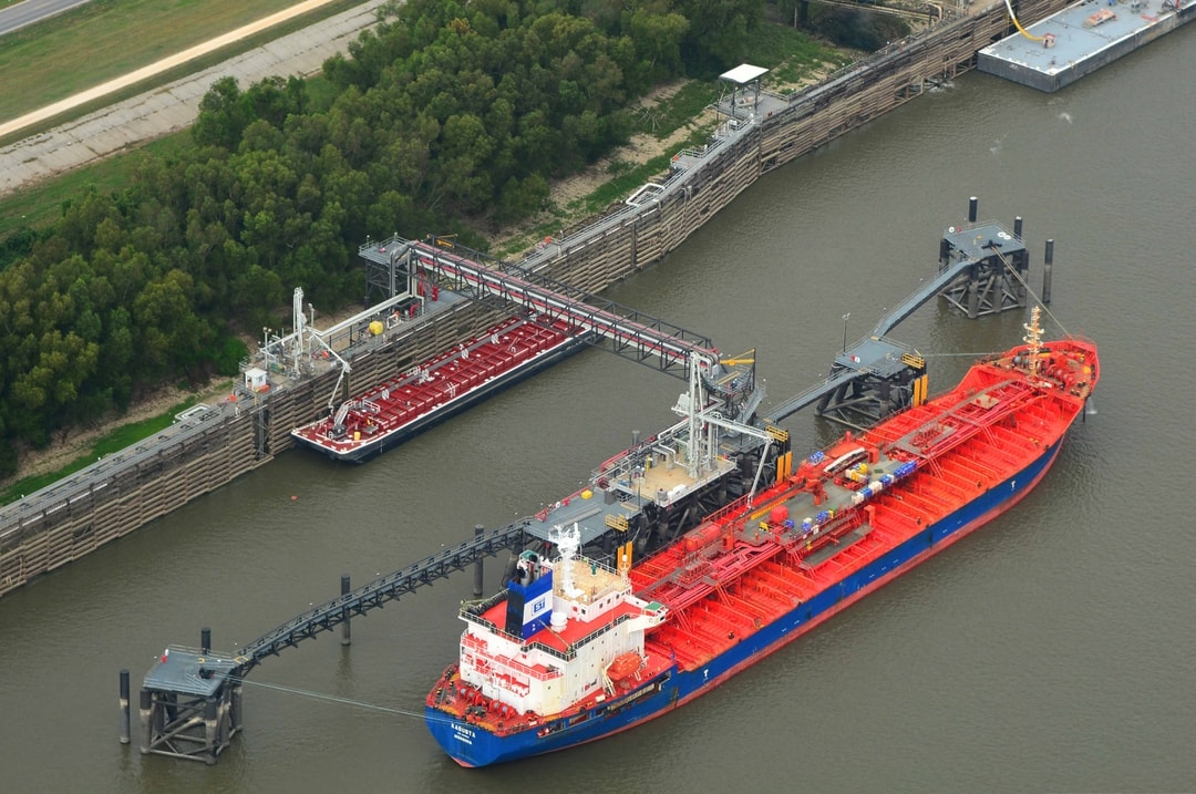Ports Engineering Services | moffatt & nichol