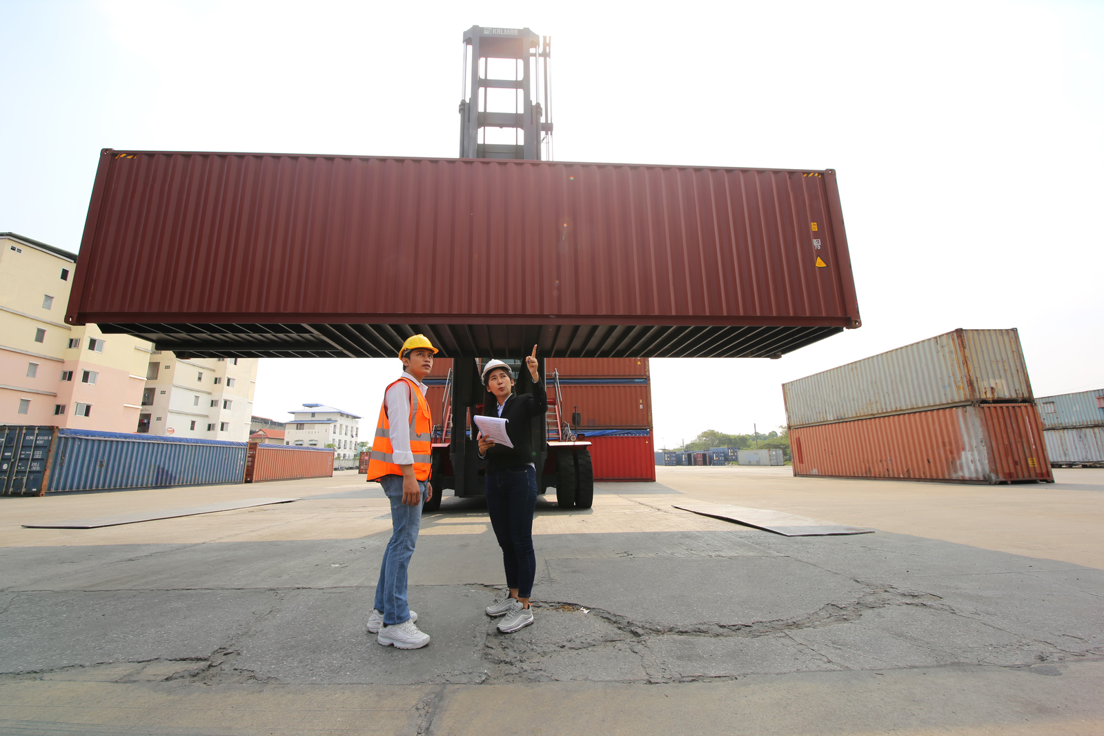 Oversized Freight Shipping: What You Need To Know About Transporting ...