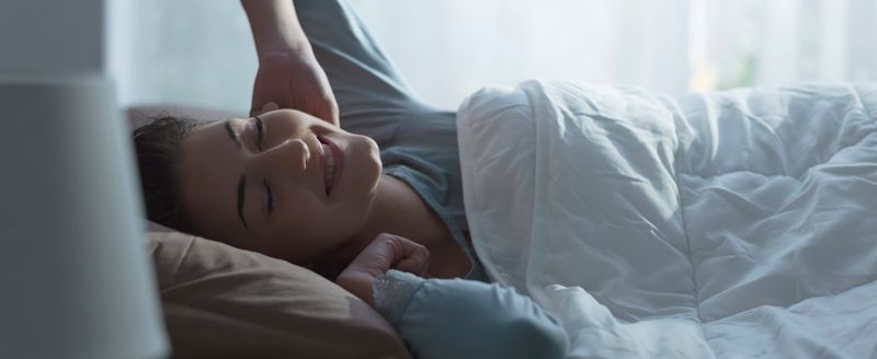 How to Fix Your Sleep Schedule: 18 Expert-Approved Tips