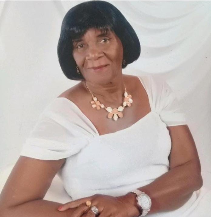 Hélène Maria Isidora Luciana † Sep 03, 2022