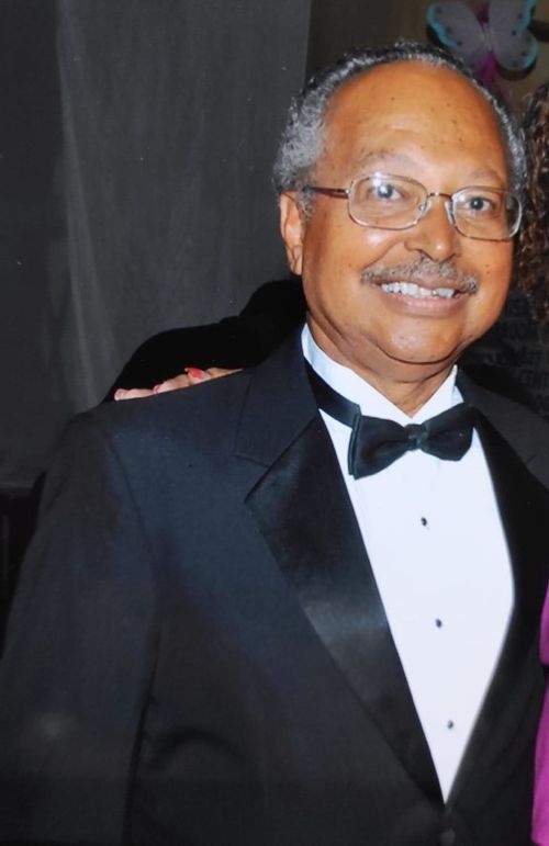 Rekordando nos sernan kerí ku a bai nos dilanti