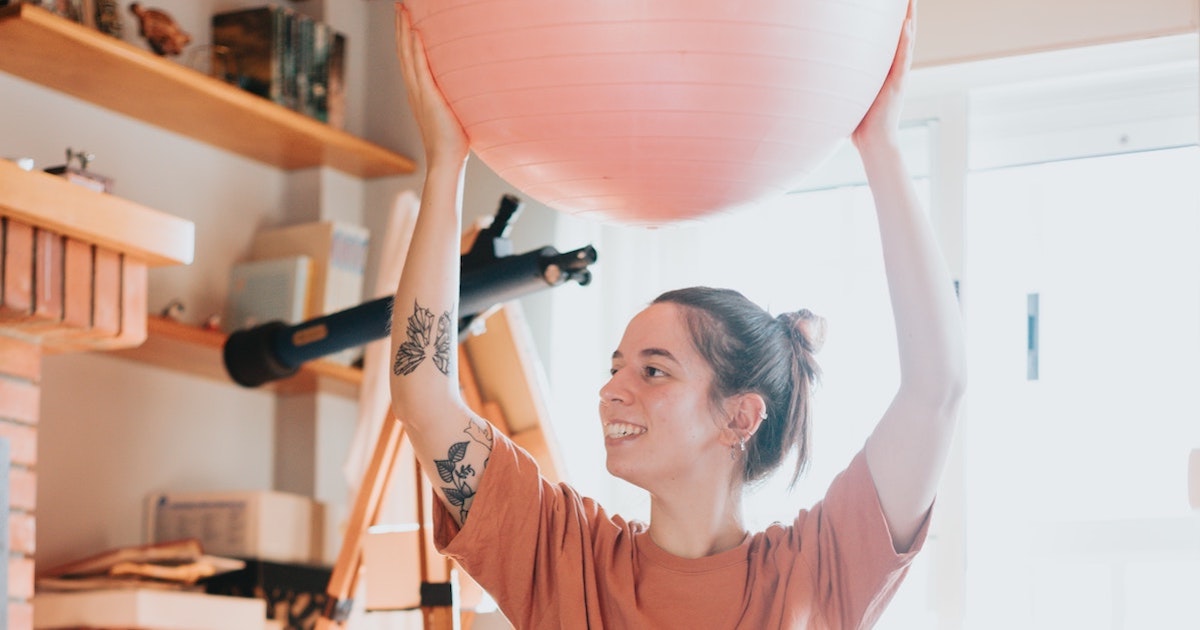 7 Deep Core and Pelvic Floor Exercises to Start Doing Now