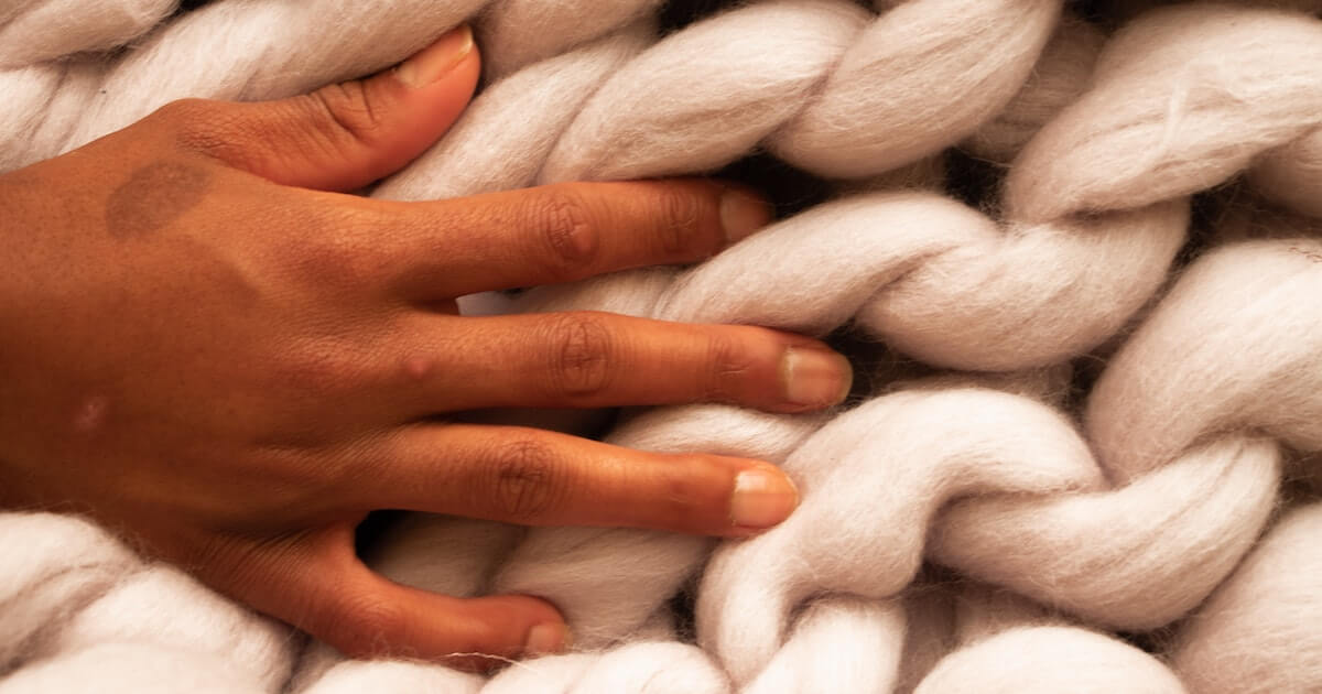 Can't Poop? Feeling Bloated? Try This Expert-Approved Bowel Massage ...