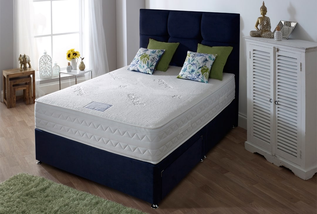 Highgrove Harrington 5" P/T Divan Set