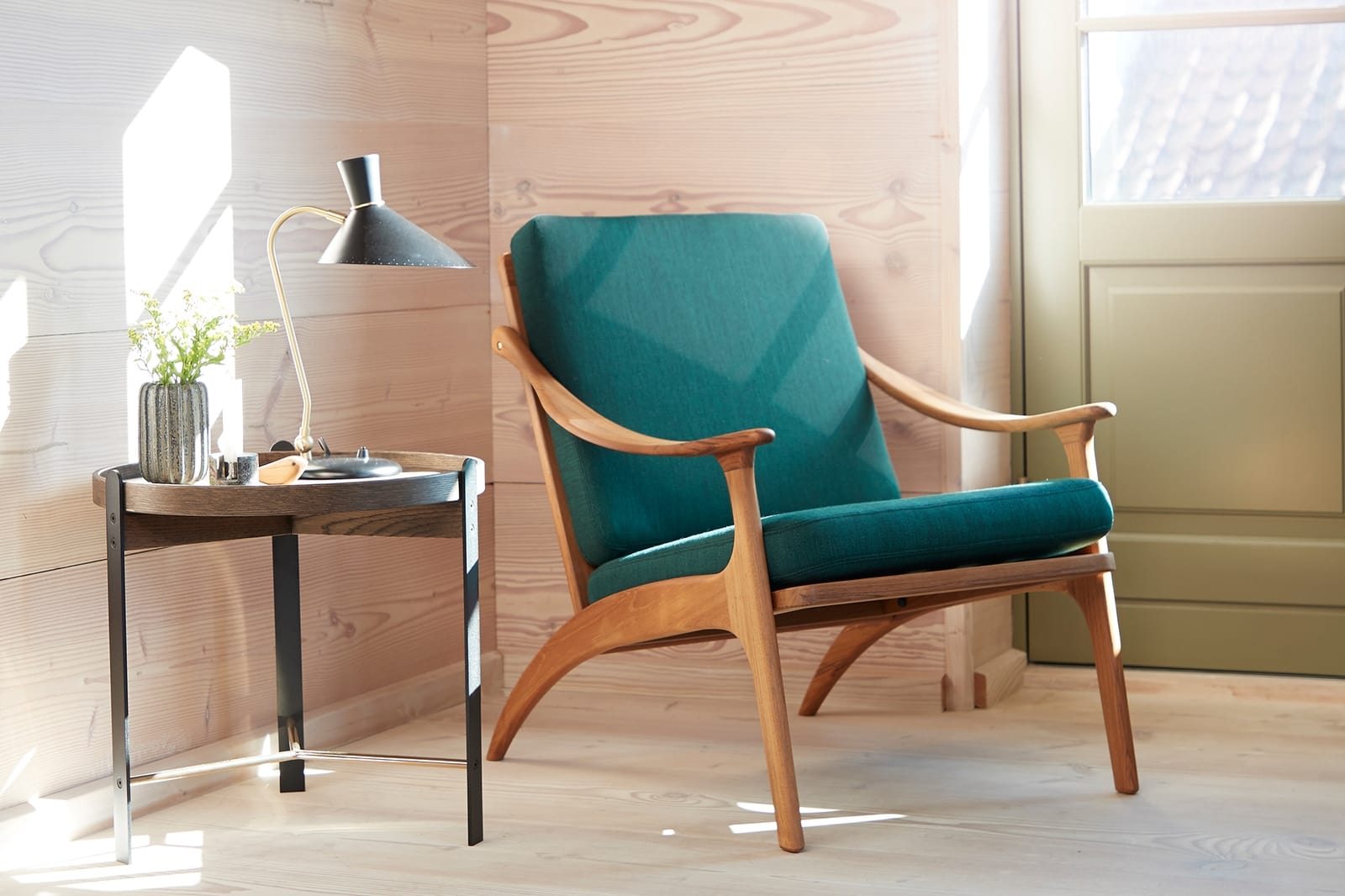Warm Nordic Lean Back Armchair – GOOD FORM