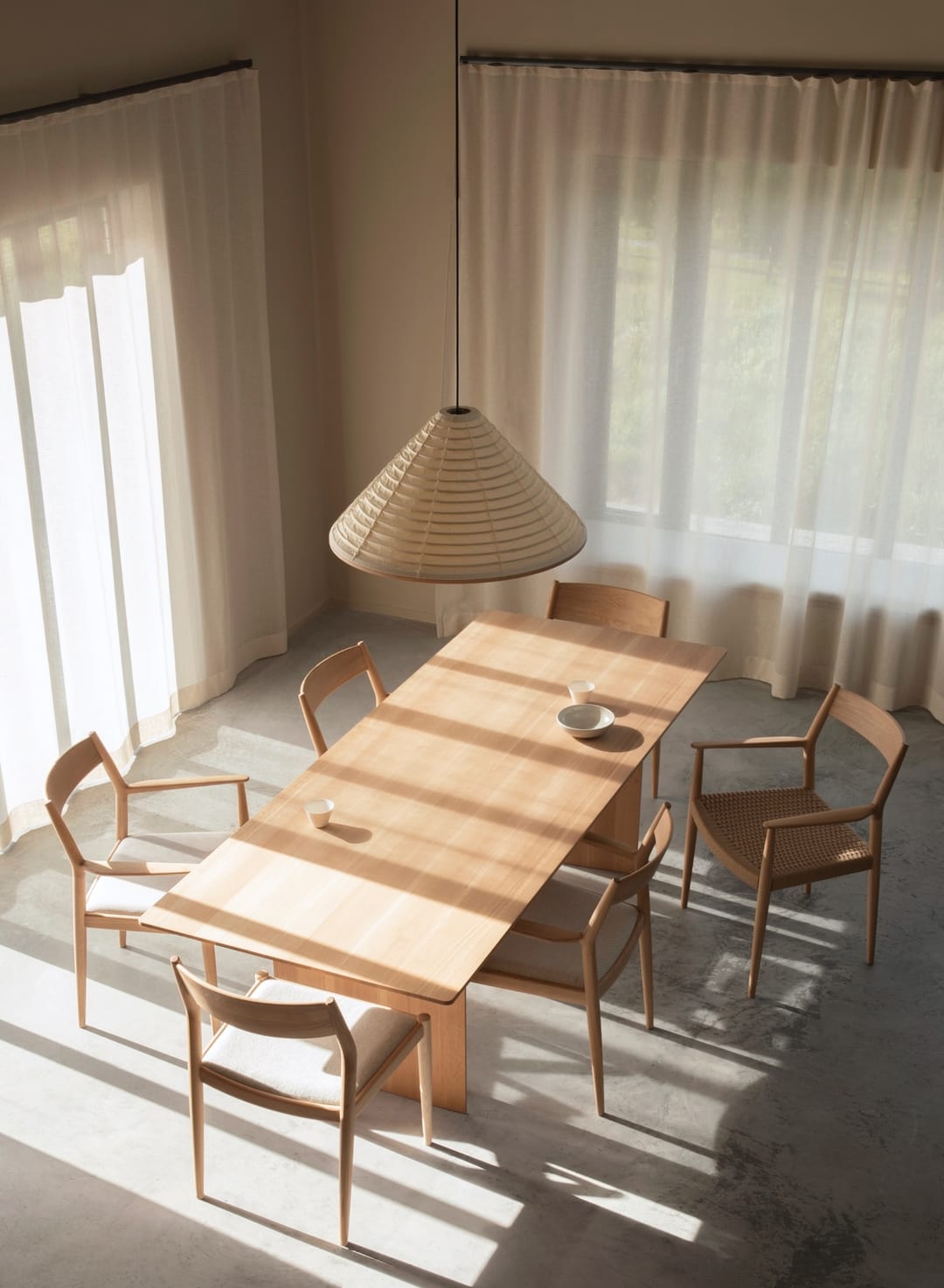 Karimoku Case Study N-DT01 Dining Table – GOOD FORM