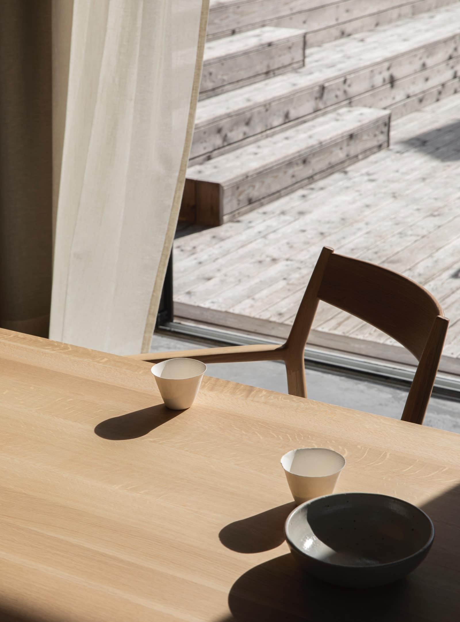 Karimoku Case Study N-DT01 Dining Table – GOOD FORM