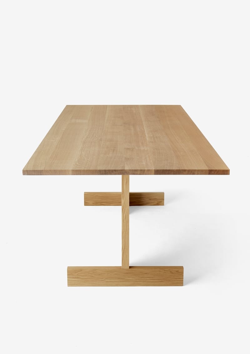 Karimoku Case Study A-DT01 Dining Table – GOOD FORM