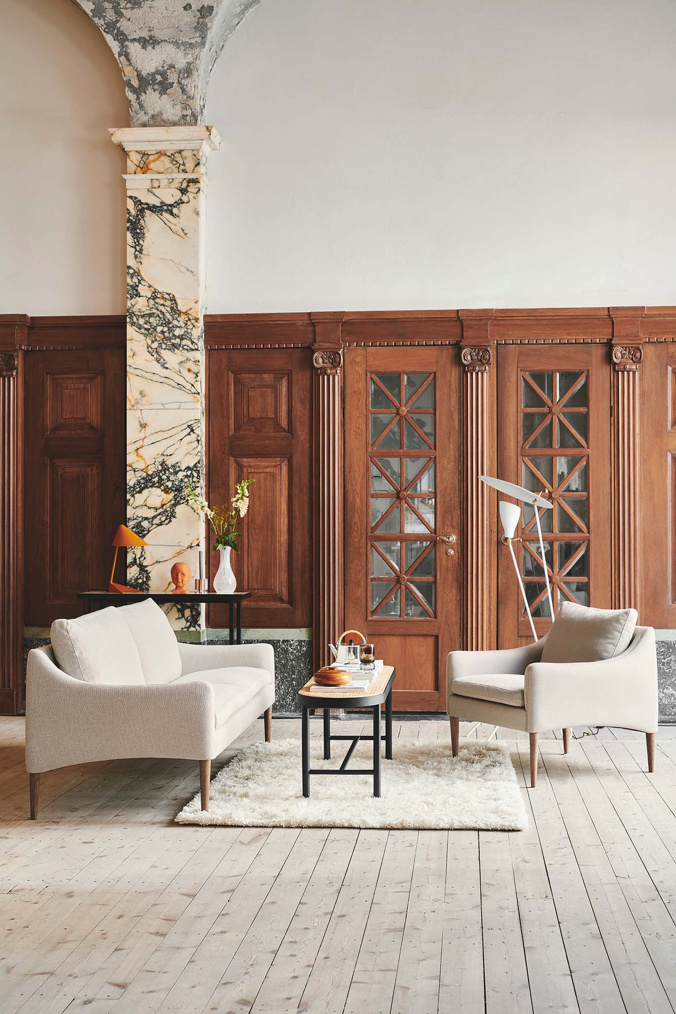 Warm Nordic Mr. Olsen Lounge Chair – GOOD FORM