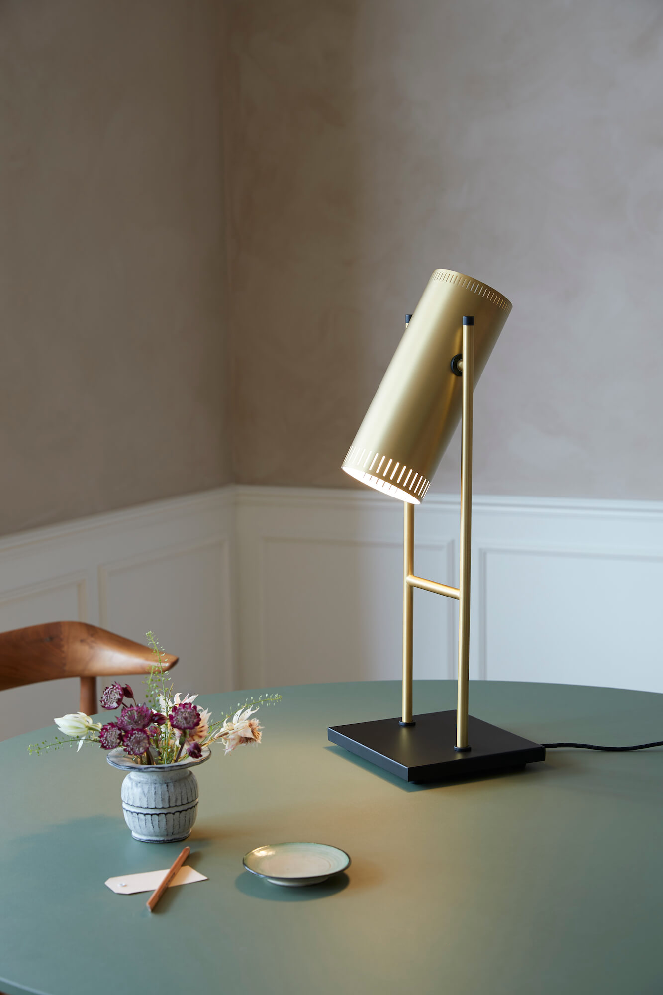 Warm Nordic Trombone Table Lamp – GOOD FORM