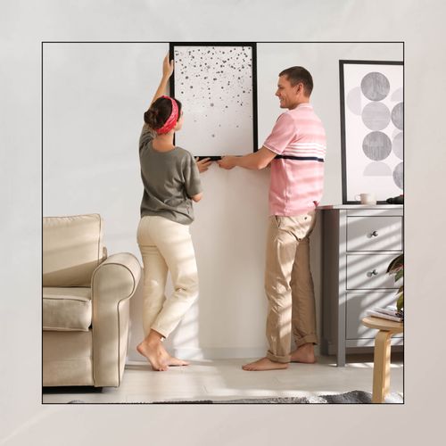 How to Arrange Pictures on a Wall, According to Experts