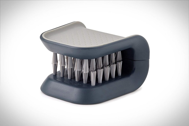 BladeBrush Knife Cleaner - By Joseph Joseph