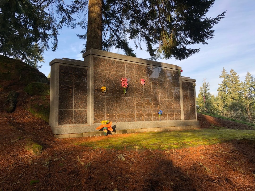 Peaceful Memorial Settings | Fir Grove Cemetery