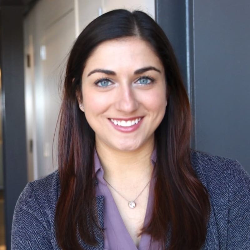 Lisa Costello's Instagram, Twitter & Facebook on IDCrawl