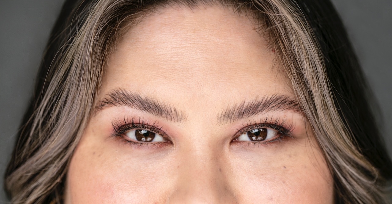 Gorgeous, fluttery, lush lashes are yours for the taking | Ensemble ...