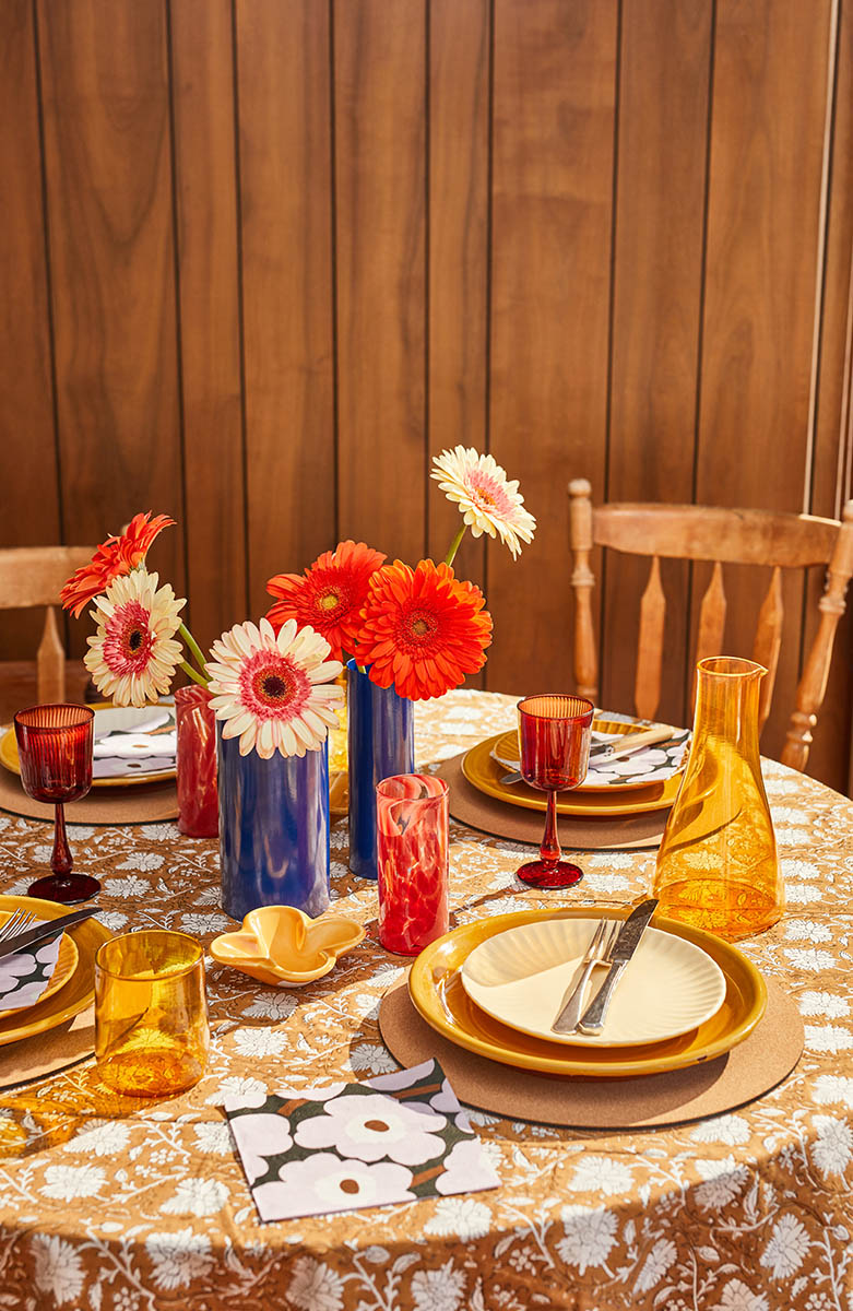 Four delightful table setting ideas, no matter your vibe | Ensemble ...