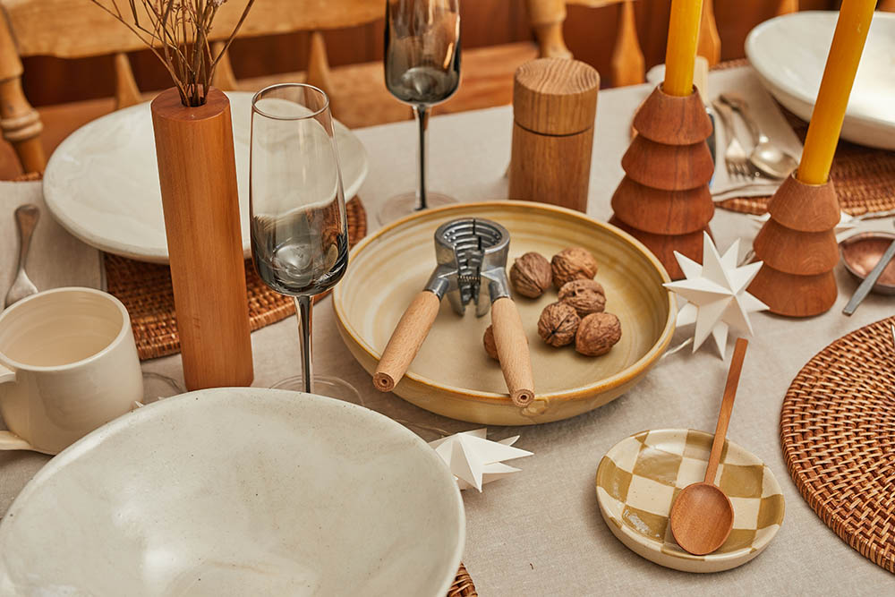 Four delightful table setting ideas, no matter your vibe | Ensemble ...