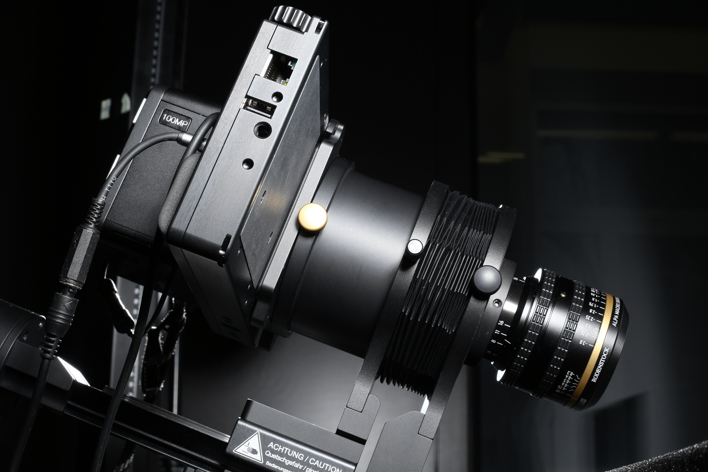 160.018.105 Rodenstock / ALPA Macro Switar 5.6/105 mm | ALPA Product Page