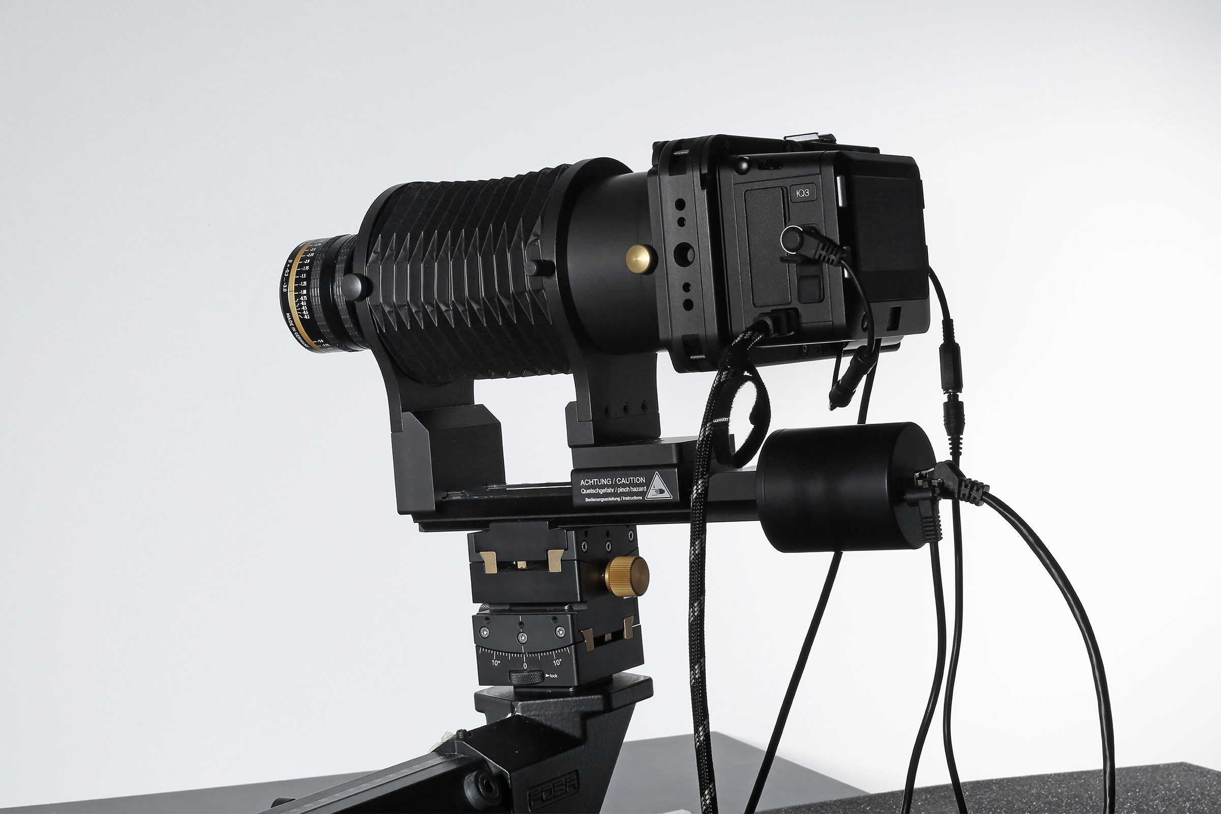 160.018.105 Rodenstock / ALPA Macro Switar 5.6/105 mm | ALPA Product Page