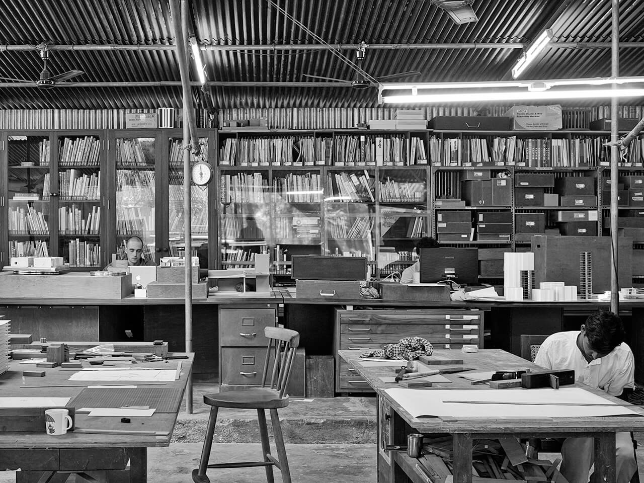 Studio Mumbai / Saat Rasta by Ariel Huber | ALPA Image Gallery