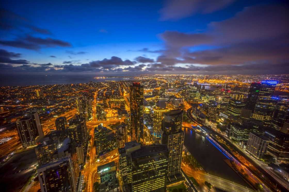 Focus: How to photograph cities at night - 6 top tips