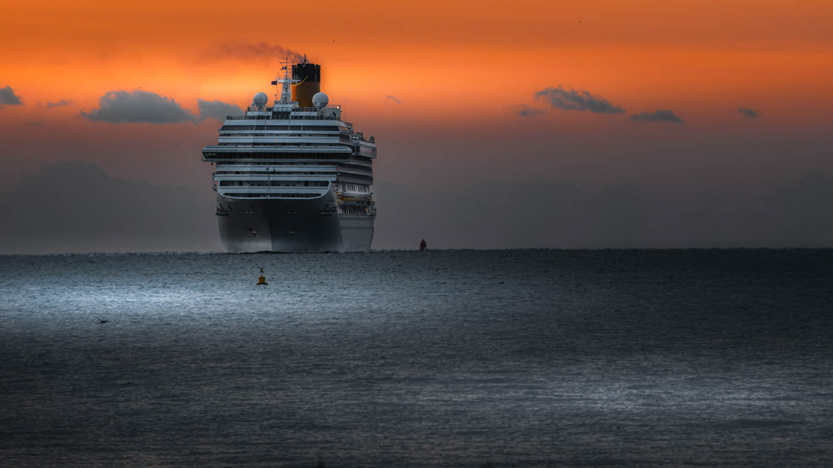 Focus: A beginners guide to photography from a cruise ship