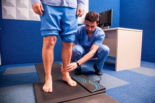 Prova de Romberg: vestibulopatia ou ataxia sensitiva?