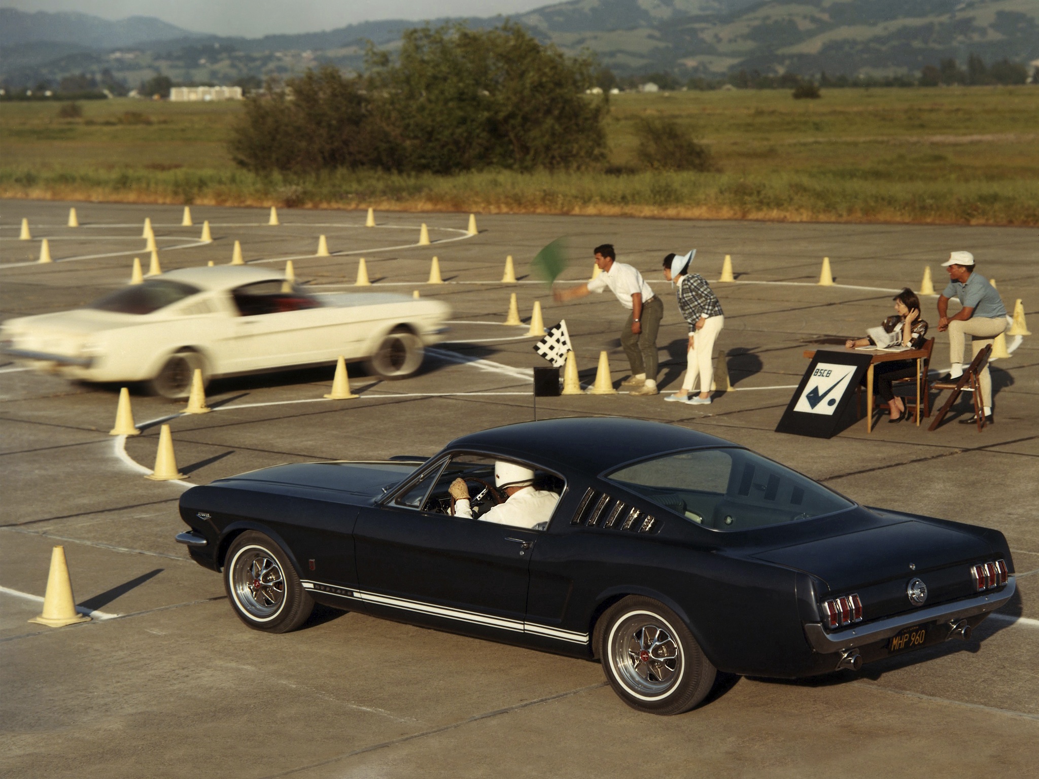 USA Car World