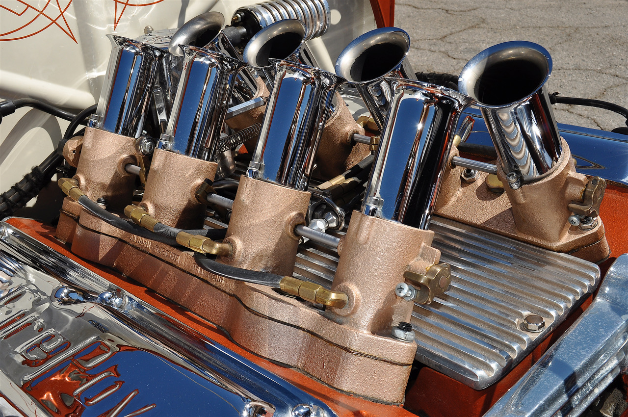’32 Ford Hemi Roadster