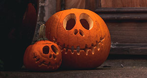 16 Indoor Team Building Activities