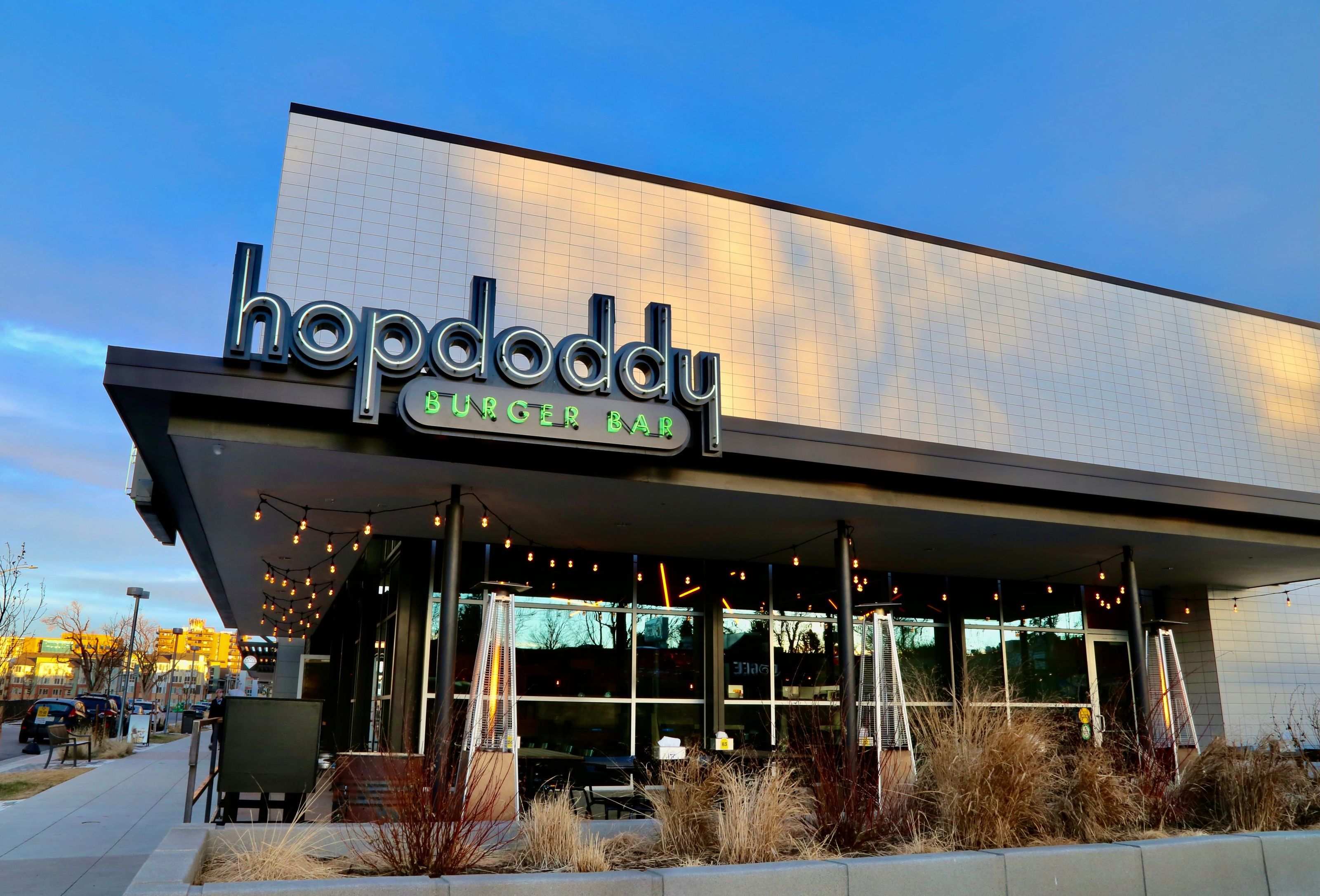 Hopdoddy Burger Bar | Burgers in Denver | 9th & Co
