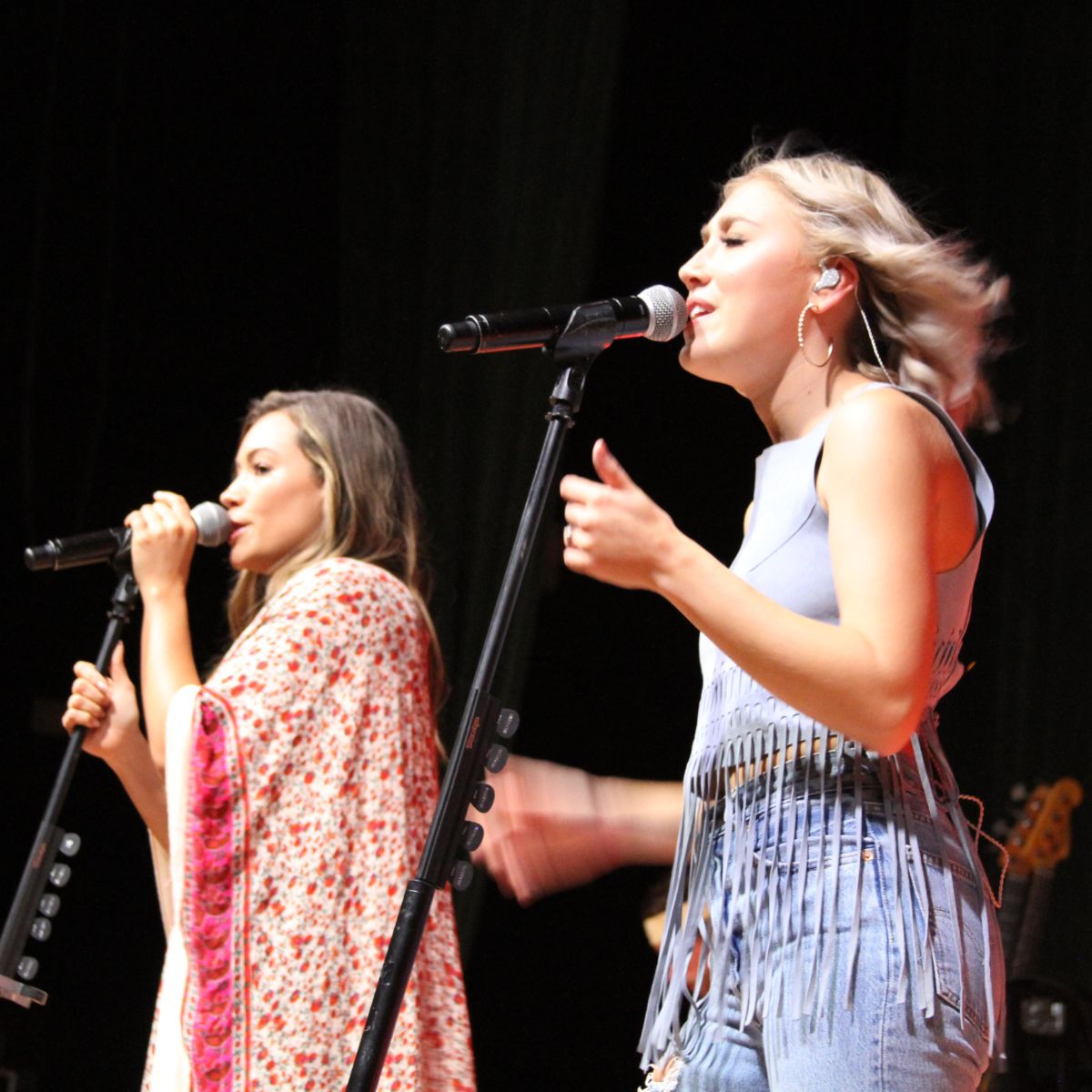 Maddie and Tae - Concert Reviews | LiveRate