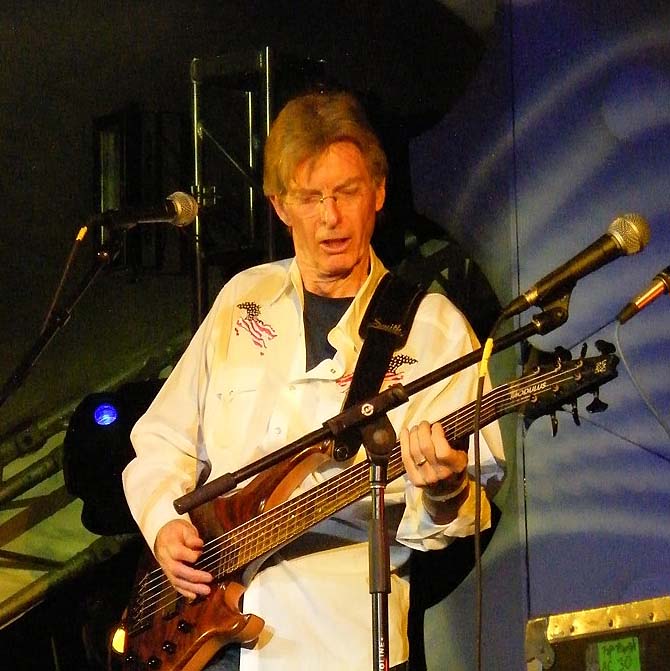 Phil Lesh - Concert Reviews | LiveRate