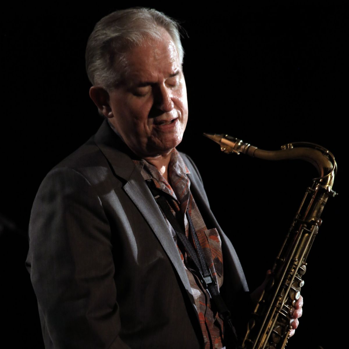 Scott Hamilton - Concert Reviews | LiveRate