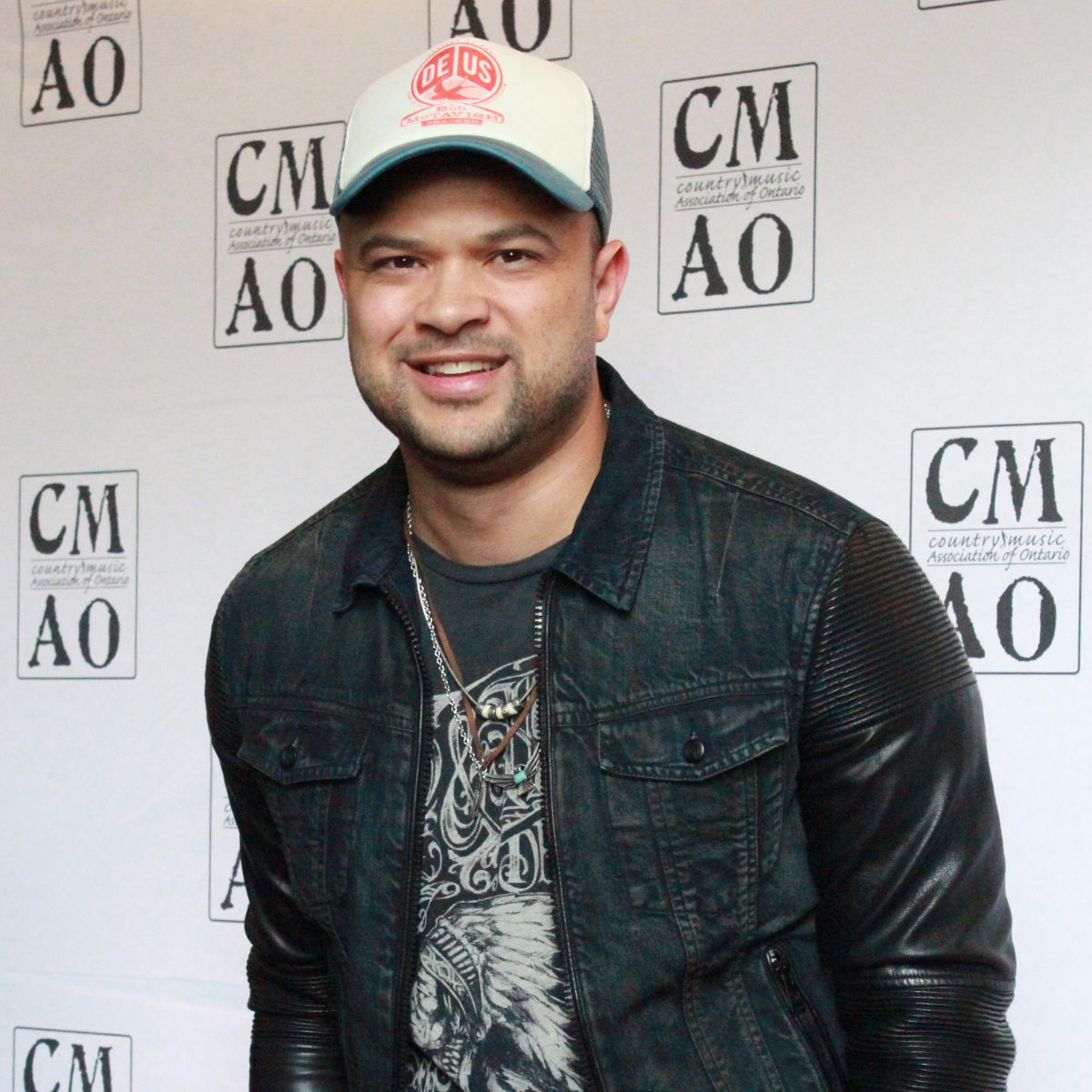 Tebey - Concert Reviews | LiveRate