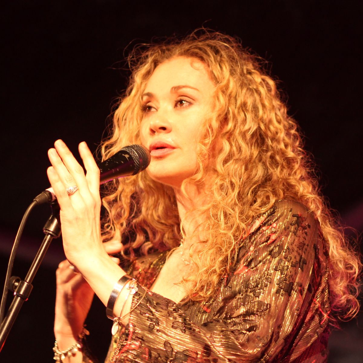 Dana Fuchs - Concert Reviews | LiveRate