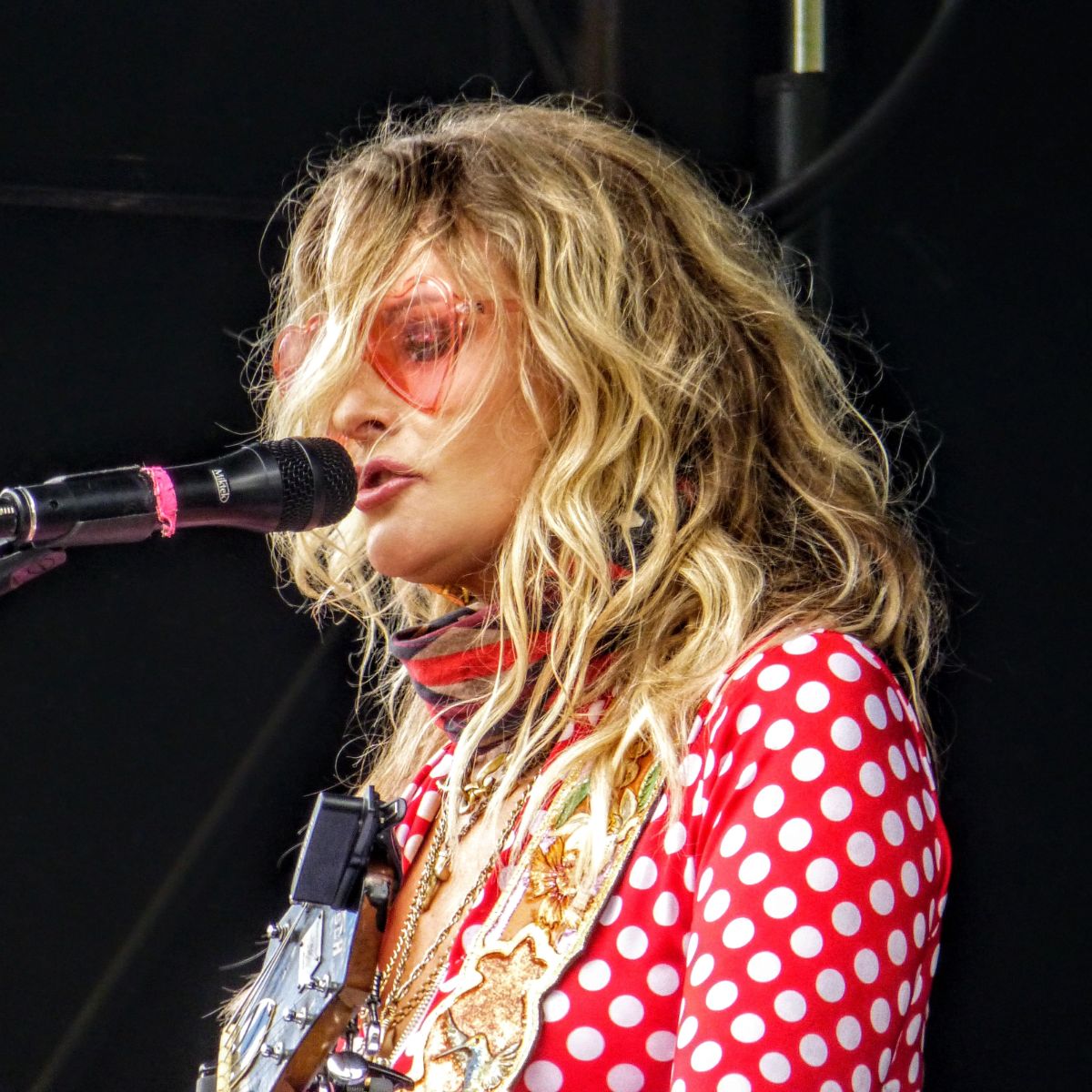 Elizabeth Cook - Concert Reviews | LiveRate