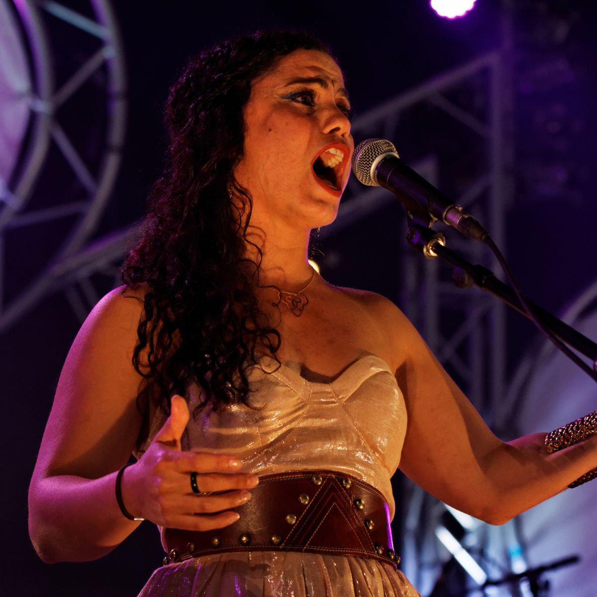 Emel Mathlouthi - Concert Reviews | LiveRate
