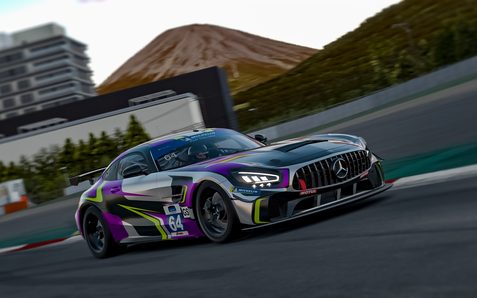 Mercedes AMG GT4 - 001