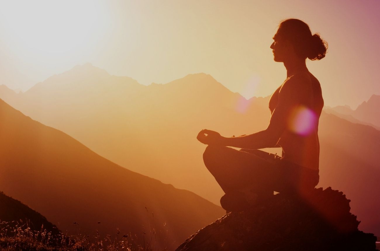 8 Mind-blowing Facts About the Science of Meditation | cult.fit
