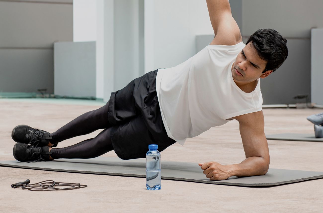 Isometric Exercises: Meaning, Benefits, Types - Blog.cult.fit