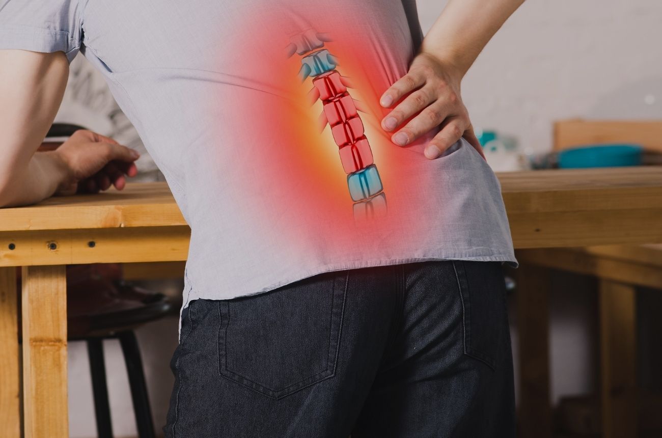 Spondylitis: Meaning, Symptoms, Types, Causes & Treatment Exercise