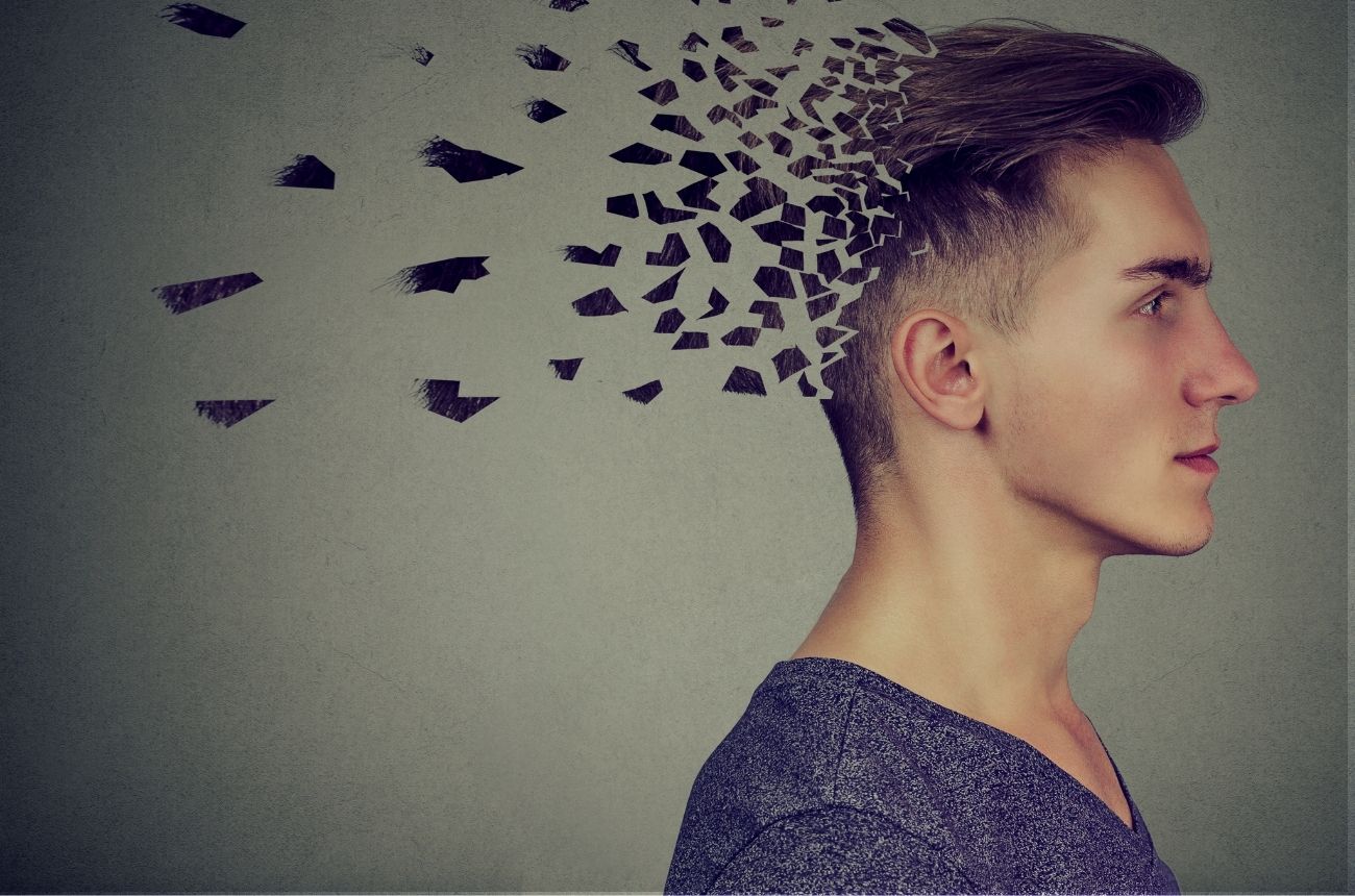 Amnesia: Symptoms, Cause, Diagnosis, Treatment & Prevention - cult.fit