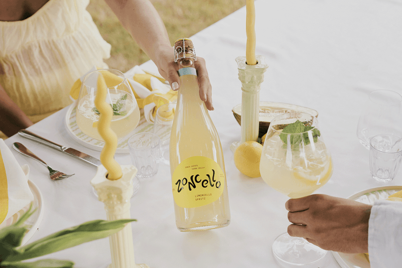 Limoncello Spritz: A Captivating Italian Lemon Cocktail - Zonzo