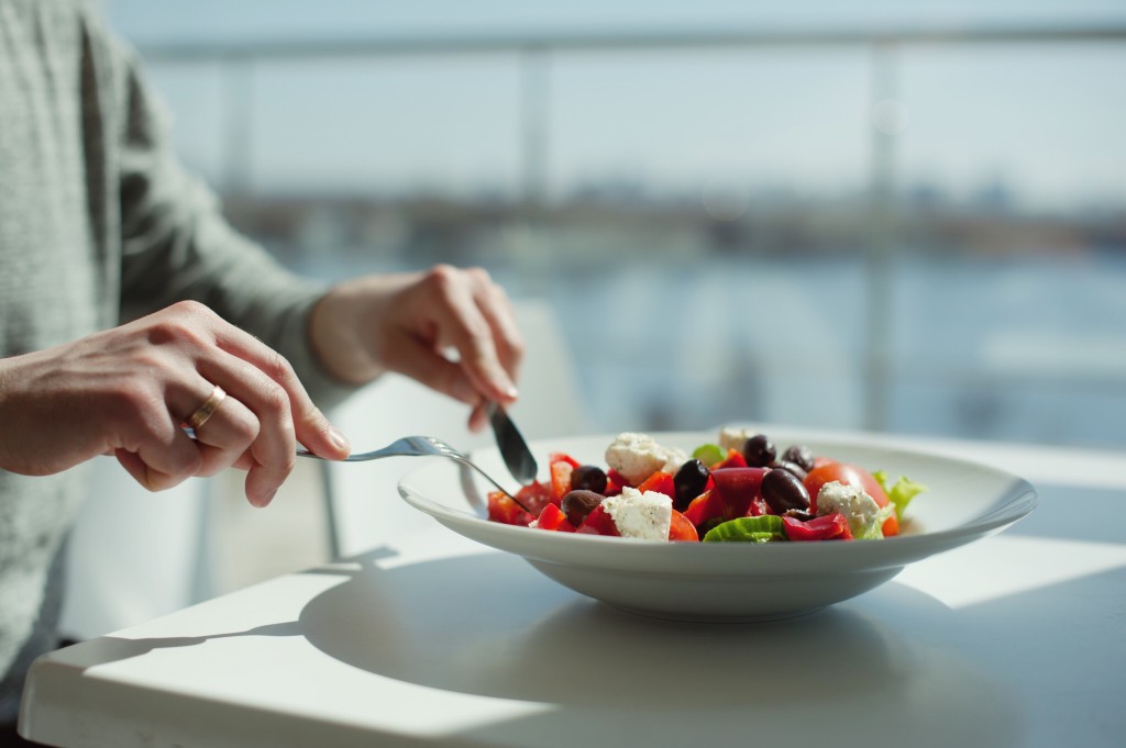 How to Start Dropshipping Food in 2023 - Complete Guide