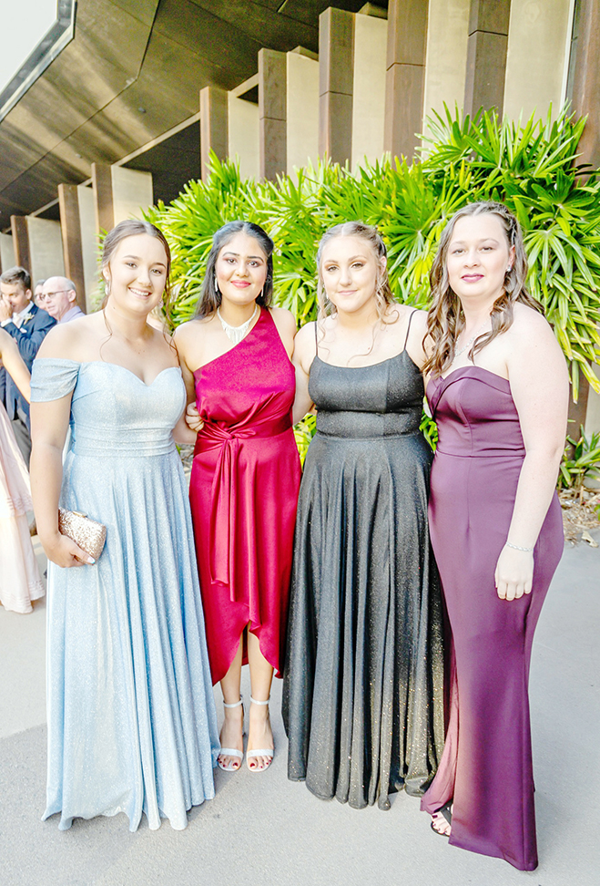 Mackay Christian College Graduates of 2022 Formal - Mackay Whitsunday LIfe