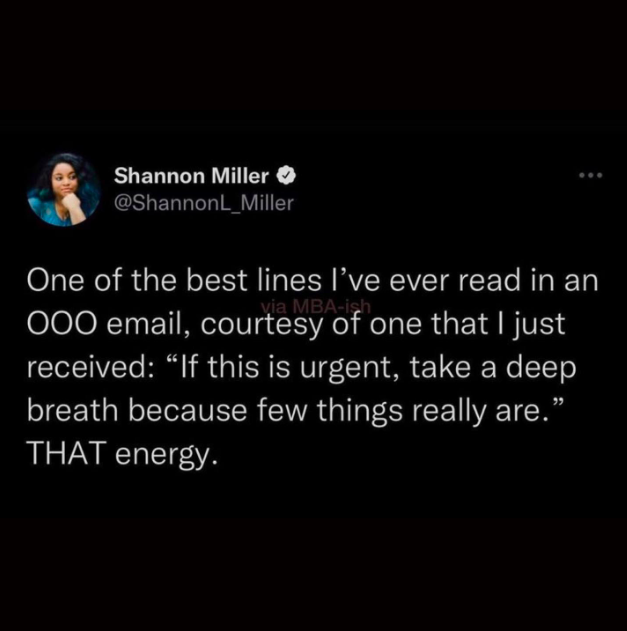 Funny & Simple Out-Of-Office Messages For The Holidays in 2023