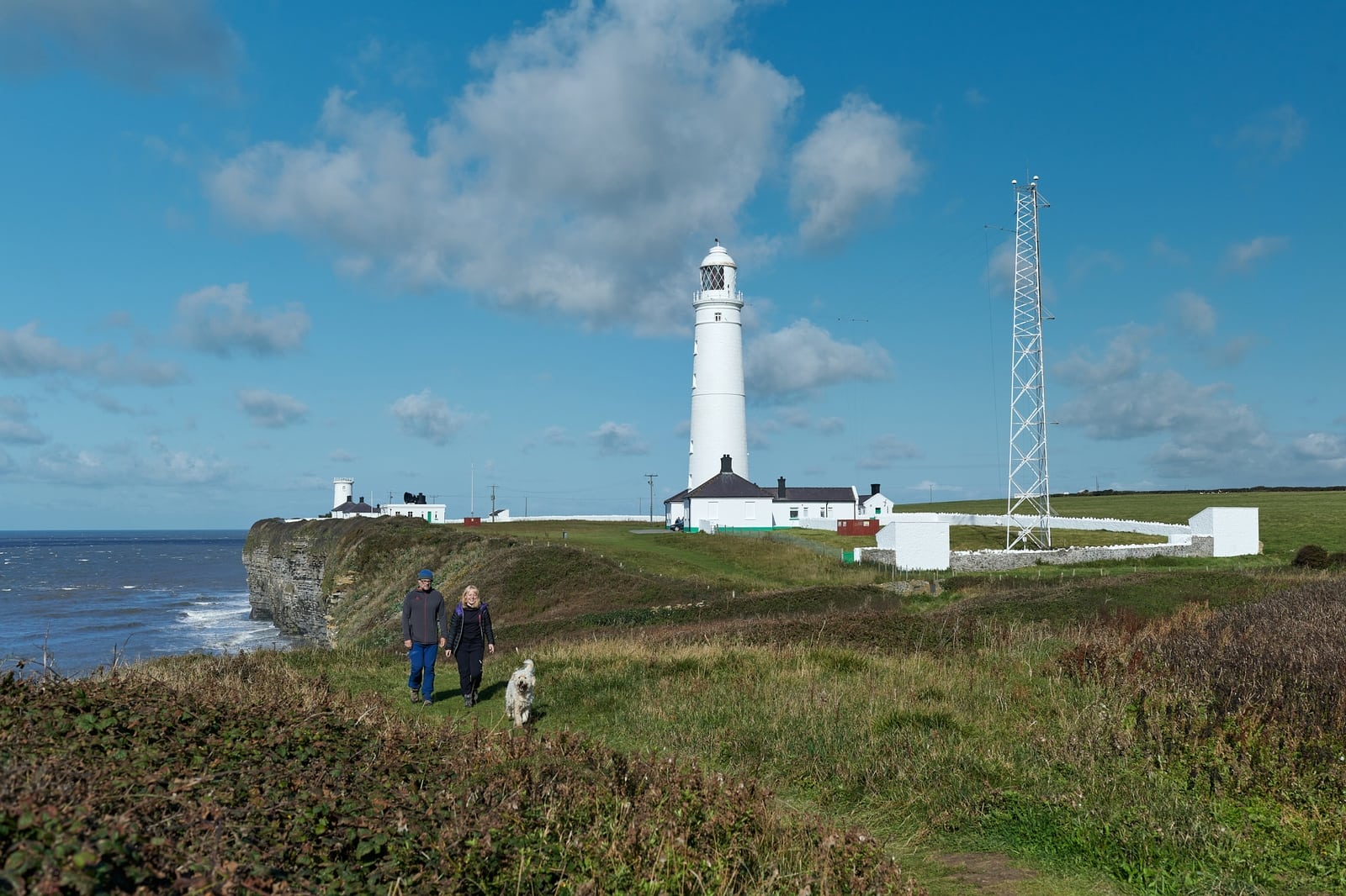 Nash Point Beach and Lighthouse | Visit The Vale