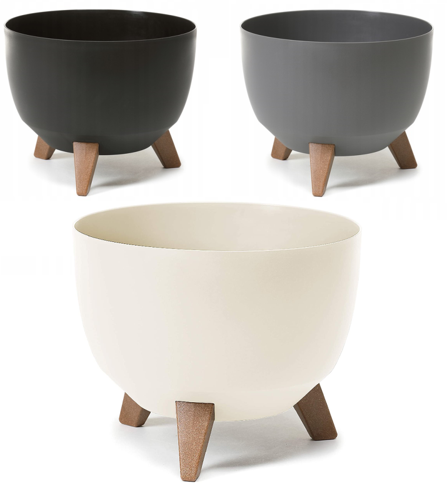 White Crystal plant pot cover without drainage holes.